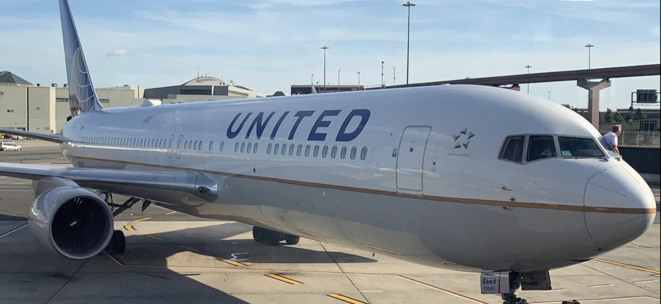 BEGINNING FROM TODAY, UNITED MILEAGEPLUS MILES NO LONGER EXPIRES - The ...
